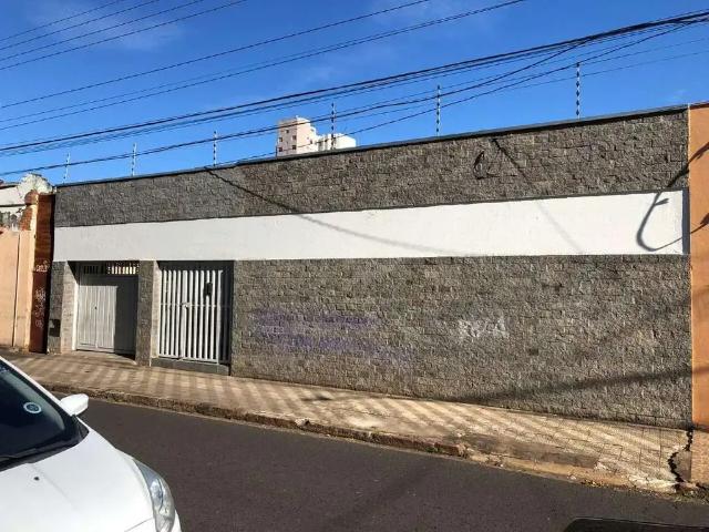 Conj. Comercial / Sala para Locação em Uberaba/MG Estados Unidos 6 Quartos