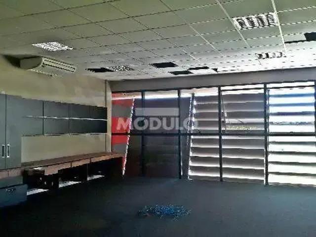 Conj. Comercial / Sala para Locação em Uberlândia/MG Vigilato Pereira