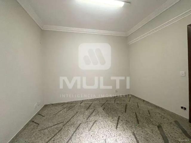 Conj. Comercial / Sala para Locação em Uberlândia/MG Brasil 1 Quartos