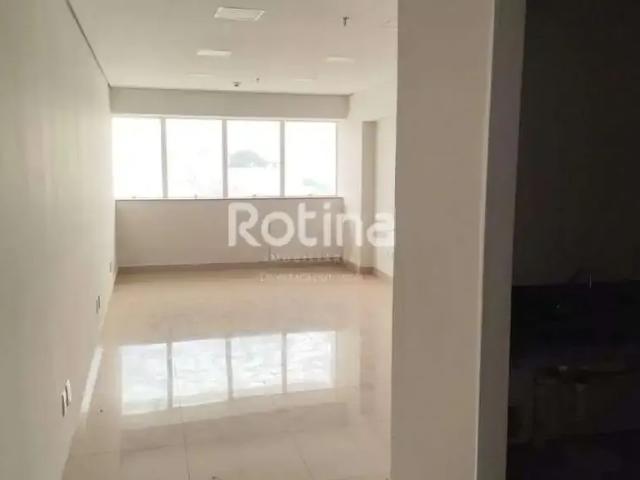 Conj. Comercial / Sala para Locação em Uberlândia/MG Brasil