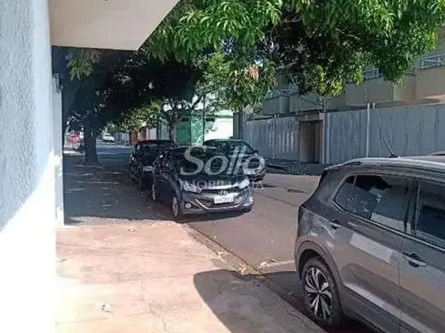 Conj. Comercial / Sala para Locação em Uberlândia/MG Brasil