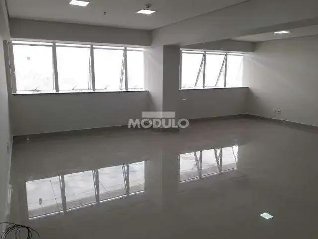Conj. Comercial / Sala para Locação em Uberlândia/MG Brasil