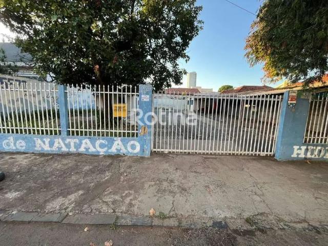 Conj. Comercial / Sala para Locação em Uberlândia/MG Brasil