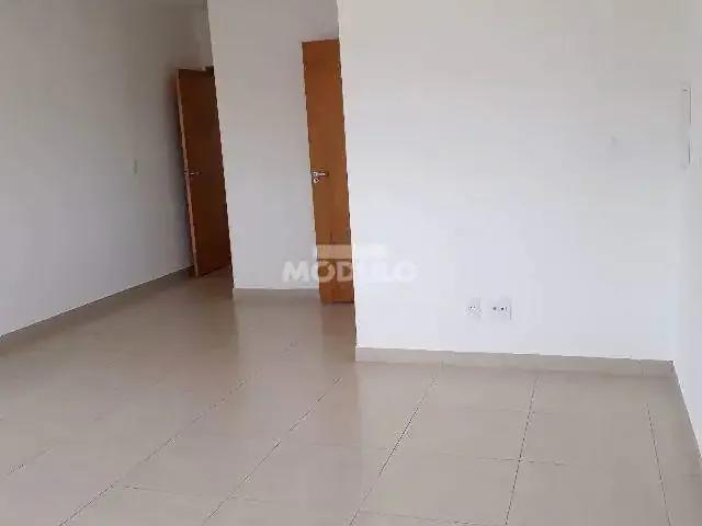 Conj. Comercial / Sala para Locação em Uberlândia/MG Brasil