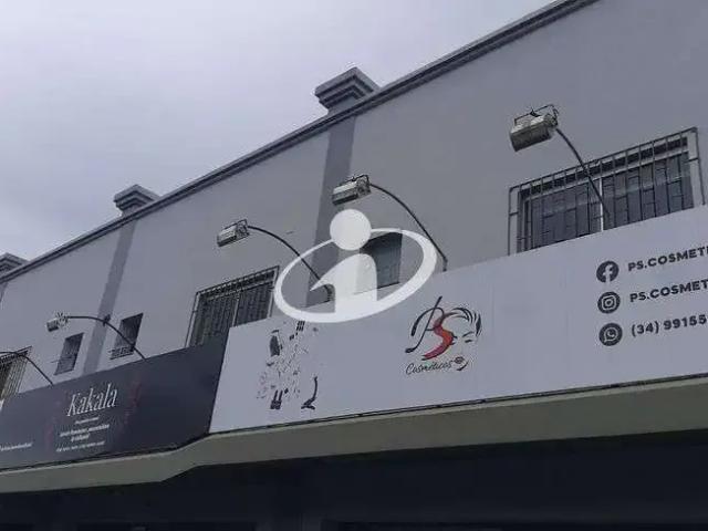 Conj. Comercial / Sala para Locação em Uberlândia/MG Brasil