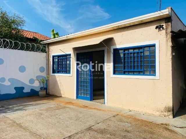 Conj. Comercial / Sala para Locação em Uberlândia/MG Brasil