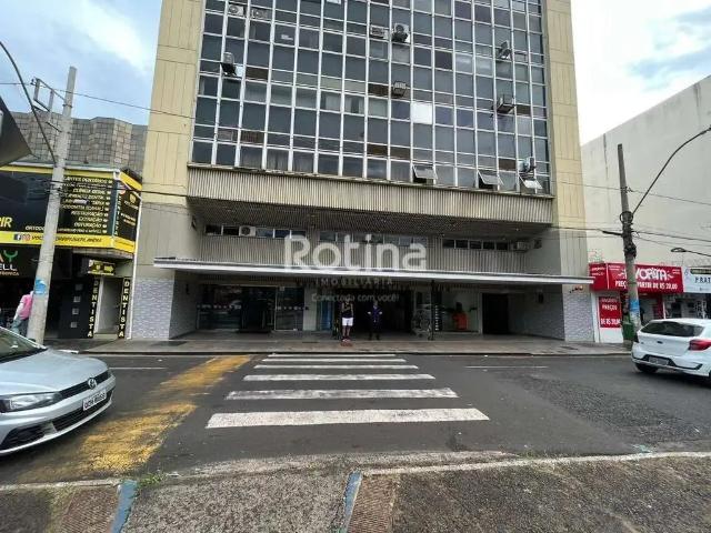 Conj. Comercial / Sala para Locação em Uberlândia/MG Centro