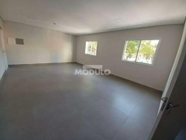 Conj. Comercial / Sala para Locação em Uberlândia/MG Centro