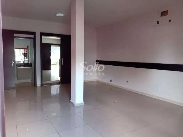 Conj. Comercial / Sala para Locação em Uberlândia/MG Centro