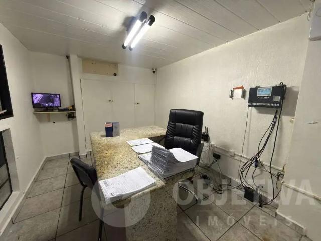 Conj. Comercial / Sala para Locação em Uberlândia/MG Centro