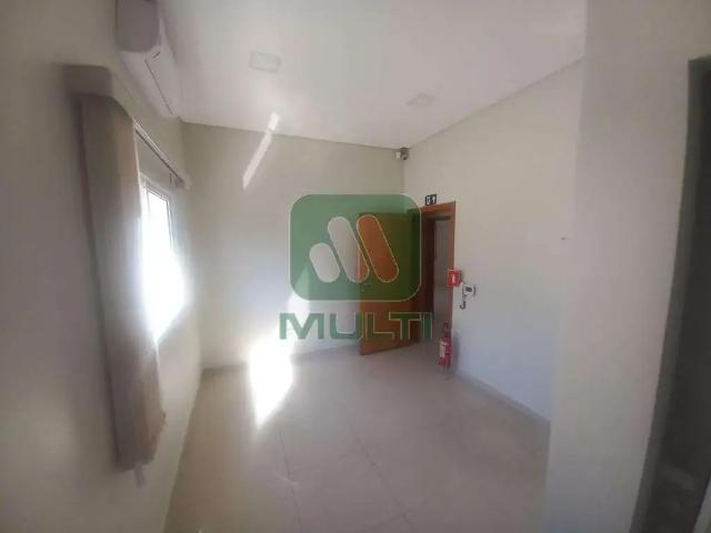 Conj. Comercial / Sala para Locação em Uberlândia/MG Fundinho 1 Quartos