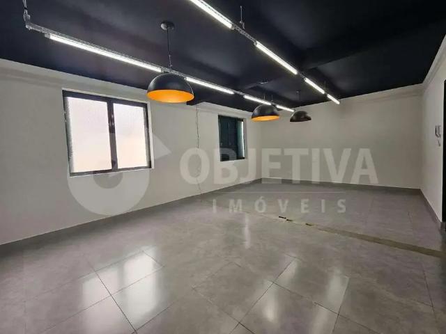 Conj. Comercial / Sala para Locação em Uberlândia/MG Fundinho