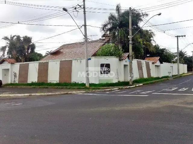 Conj. Comercial / Sala para Locação em Uberlândia/MG Jardim Karaíba