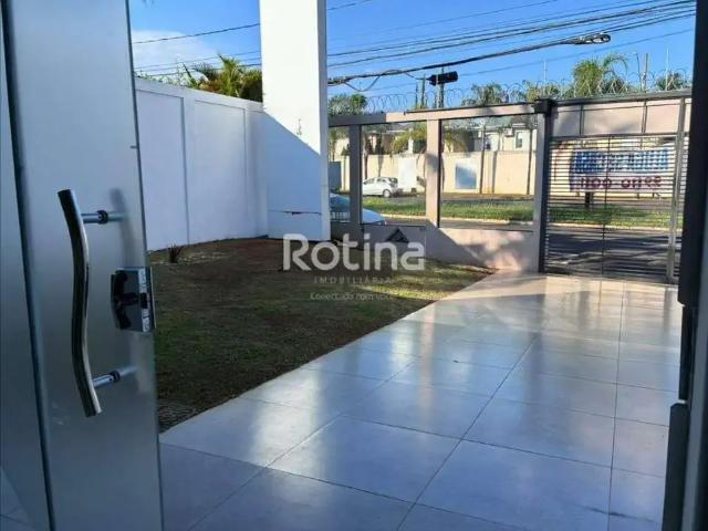 Conj. Comercial / Sala para Locação em Uberlândia/MG Jardim Karaíba