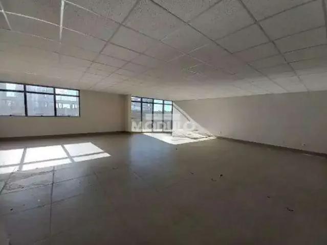Conj. Comercial / Sala para Locação em Uberlândia/MG Jardim Karaíba