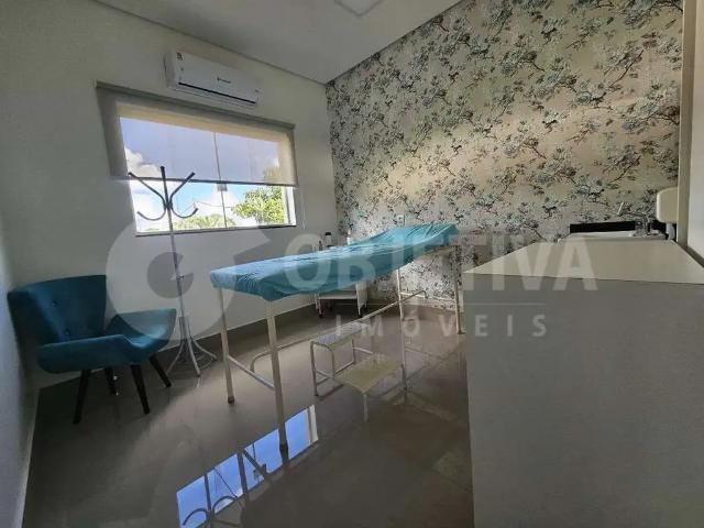 Conj. Comercial / Sala para Locação em Uberlândia/MG Jardim Karaíba