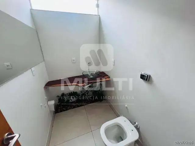 Conj. Comercial / Sala para Locação em Uberlândia/MG Jardim Inconfidência 1 Quartos