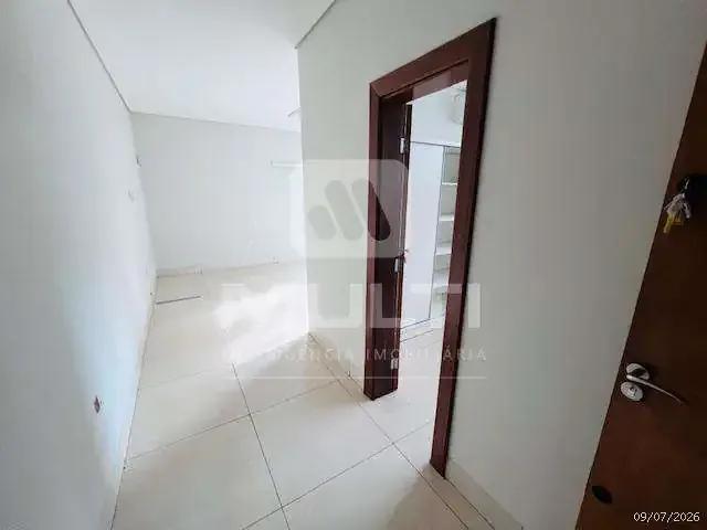 Conj. Comercial / Sala para Locação em Uberlândia/MG Jardim Inconfidência 1 Quartos