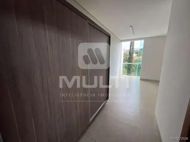 Conj. Comercial / Sala para Locação em Uberlândia/MG Jardim Inconfidência 1 Quartos