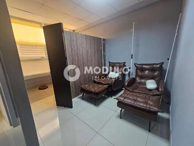 Conj. Comercial / Sala para Locação em Uberlândia/MG Morada da Colina