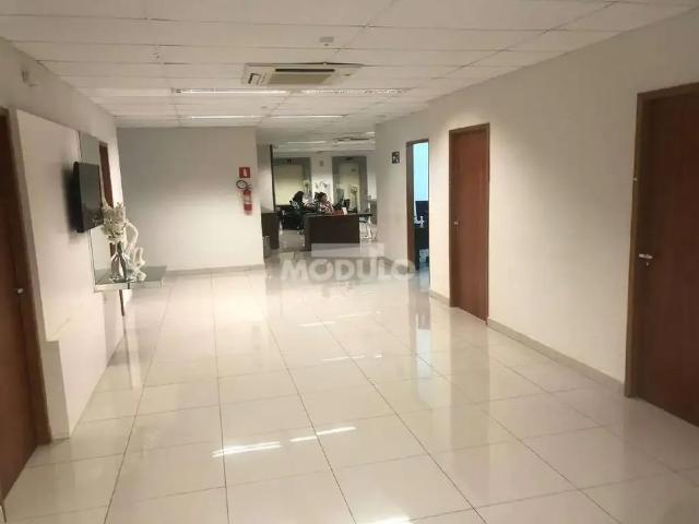 Conj. Comercial / Sala para Locação em Uberlândia/MG Osvaldo Rezende