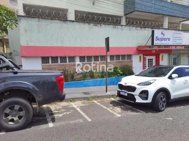 Conj. Comercial / Sala para Locação em Uberlândia/MG Saraiva