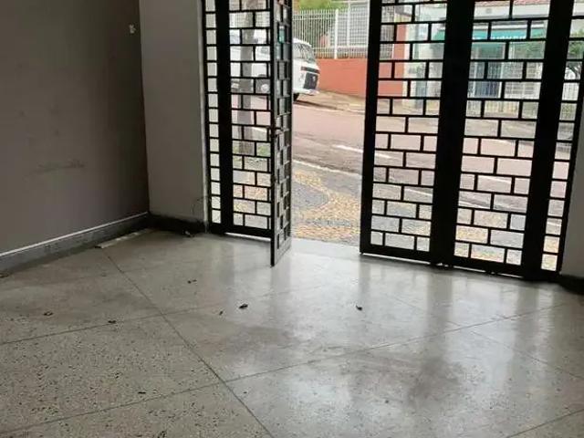 Conj. Comercial / Sala para Locação em Valinhos/SP Jardim Ribeiro