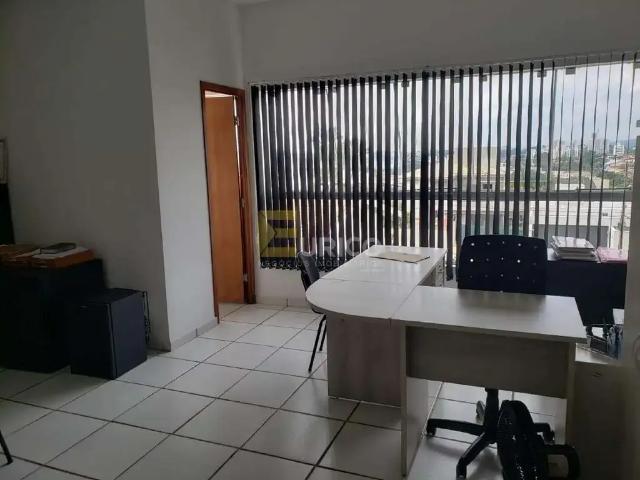 Conj. Comercial / Sala para Locação em Valinhos/SP Parque Nova Suíça