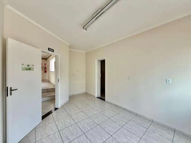 Conj. Comercial / Sala para Locação em Valinhos/SP Vila Clayton