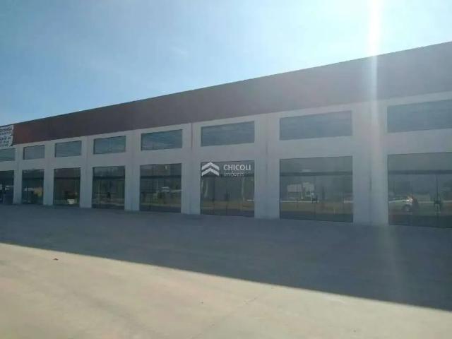 Conj. Comercial / Sala para Locação em Vargem Grande Paulista/SP Centro