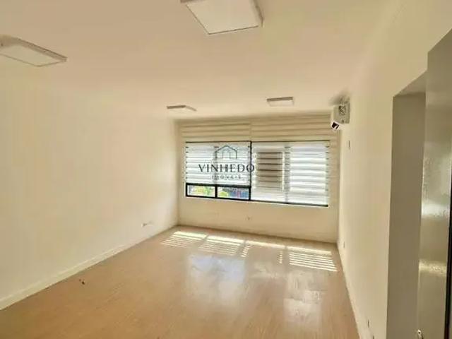 Conj. Comercial / Sala para Locação em Vinhedo/SP Barra Funda