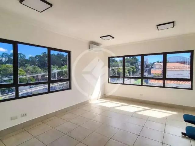 Conj. Comercial / Sala para Locação em Vinhedo/SP Centro