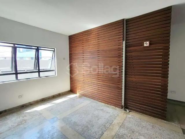 Conj. Comercial / Sala para Locação em Vinhedo/SP Centro
