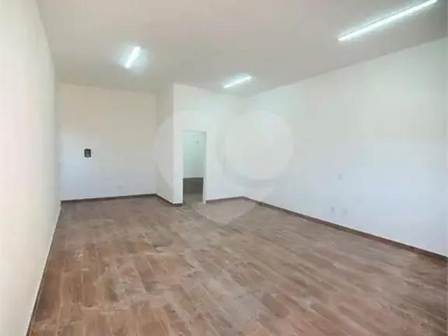 Conj. Comercial / Sala para Locação em Vinhedo/SP Centro