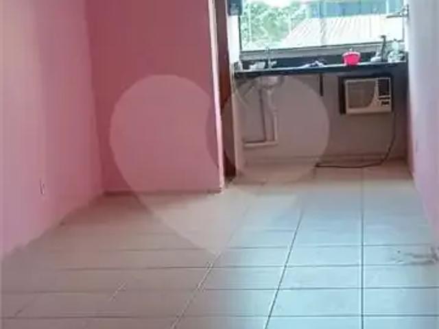 Conj. Comercial / Sala para Locação em Volta Redonda/RJ Aterrado