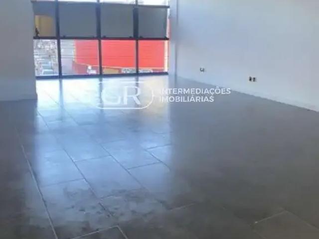 Conj. Comercial / Sala para Locação em Volta Redonda/RJ Aterrado
