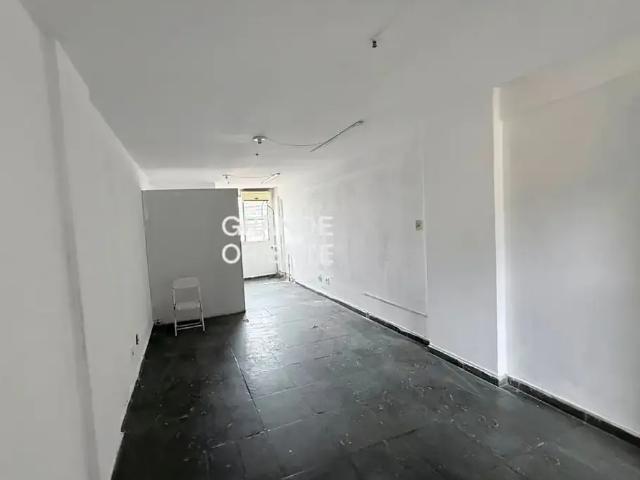Conj. Comercial / Sala para Locação em Volta Redonda/RJ Centro