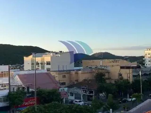 Conj. Comercial / Sala para Venda em Cabo Frio/RJ Centro 2 Quartos