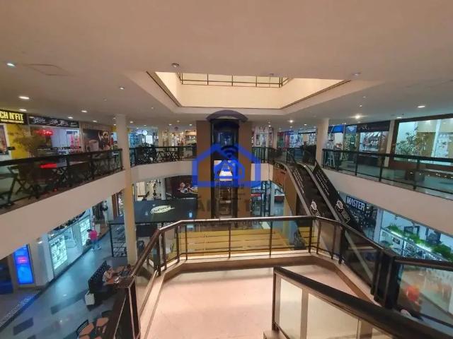 Conj. Comercial / Sala para Venda em Caraguatatuba/SP Centro