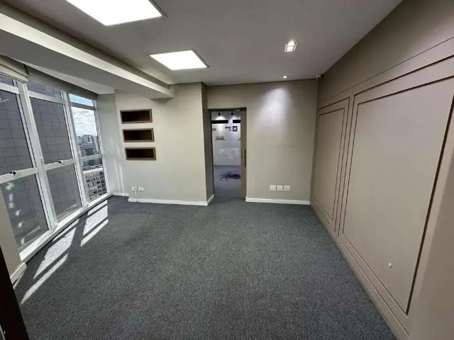 Conj. Comercial / Sala para Venda em Curitiba/PR Centro