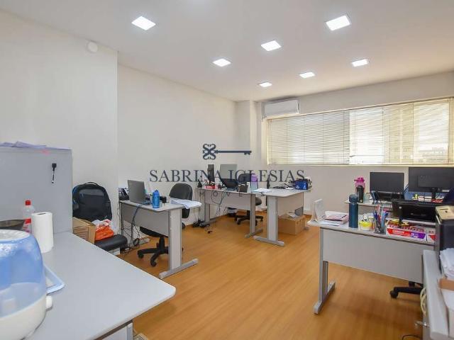 Conj. Comercial / Sala para Venda em Curitiba/PR Centro
