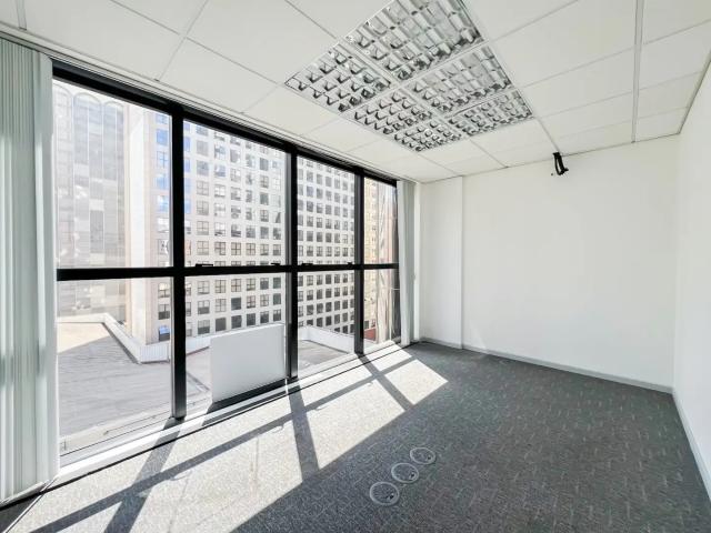 Conj. Comercial / Sala para Venda em Curitiba/PR Centro
