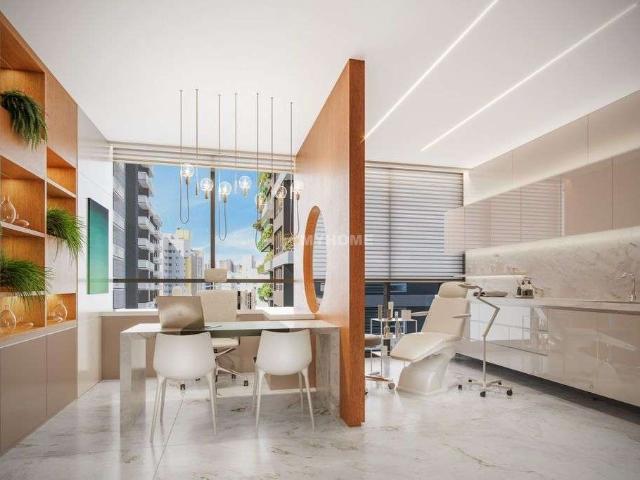 Conj. Comercial / Sala para Venda em Curitiba/PR Juvevê 13 Quartos