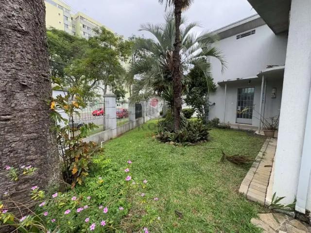 Conj. Comercial / Sala para Venda em Curitiba/PR Portão 3 Quartos
