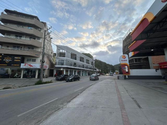 Conj. Comercial / Sala para Venda em Bombinhas/SC Bombas
