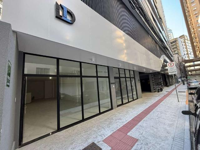 Conj. Comercial / Sala para Venda em Balneário Camboriú/SC Centro