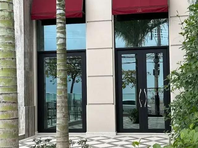Conj. Comercial / Sala para Venda em Balneário Camboriú/SC Centro
