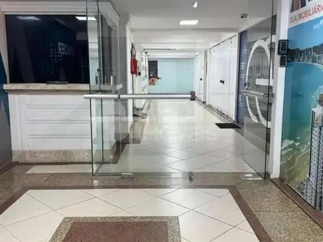 Conj. Comercial / Sala para Venda em Balneário Camboriú/SC Centro