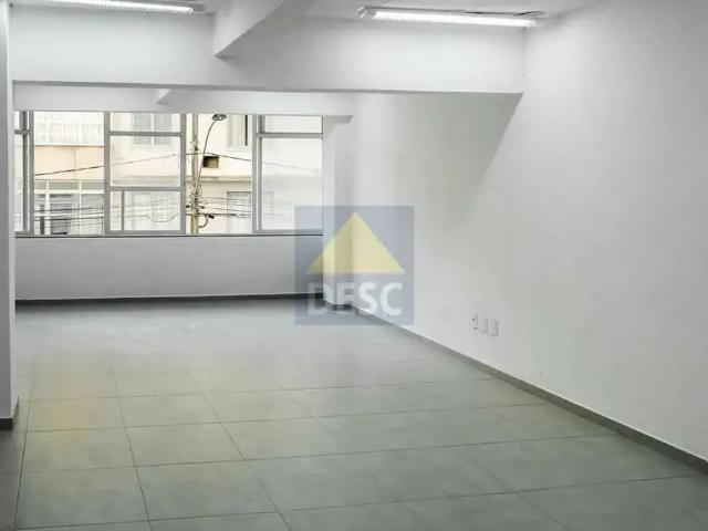 Conj. Comercial / Sala para Venda em Balneário Camboriú/SC Centro