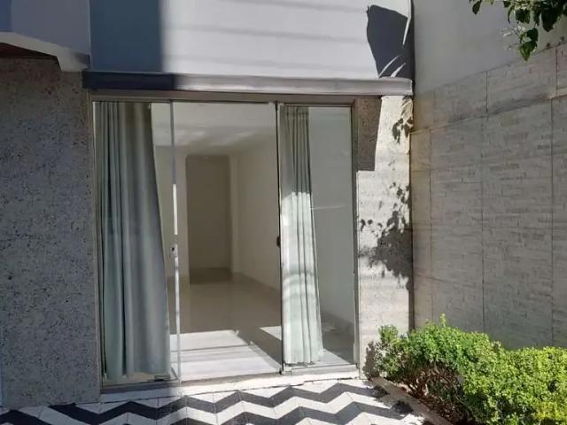 Conj. Comercial / Sala para Venda em Balneário Camboriú/SC Centro